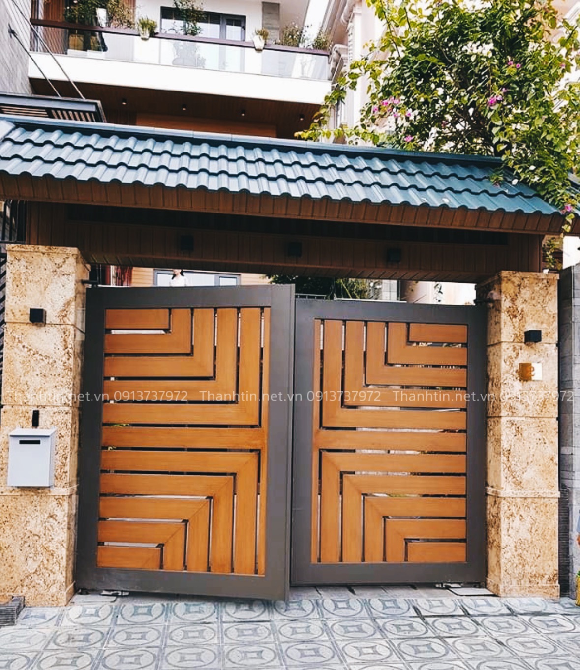 Top 20+ mẫu cổng gỗ conwood - xi măng giả gỗ đẹp nhất năm 2023